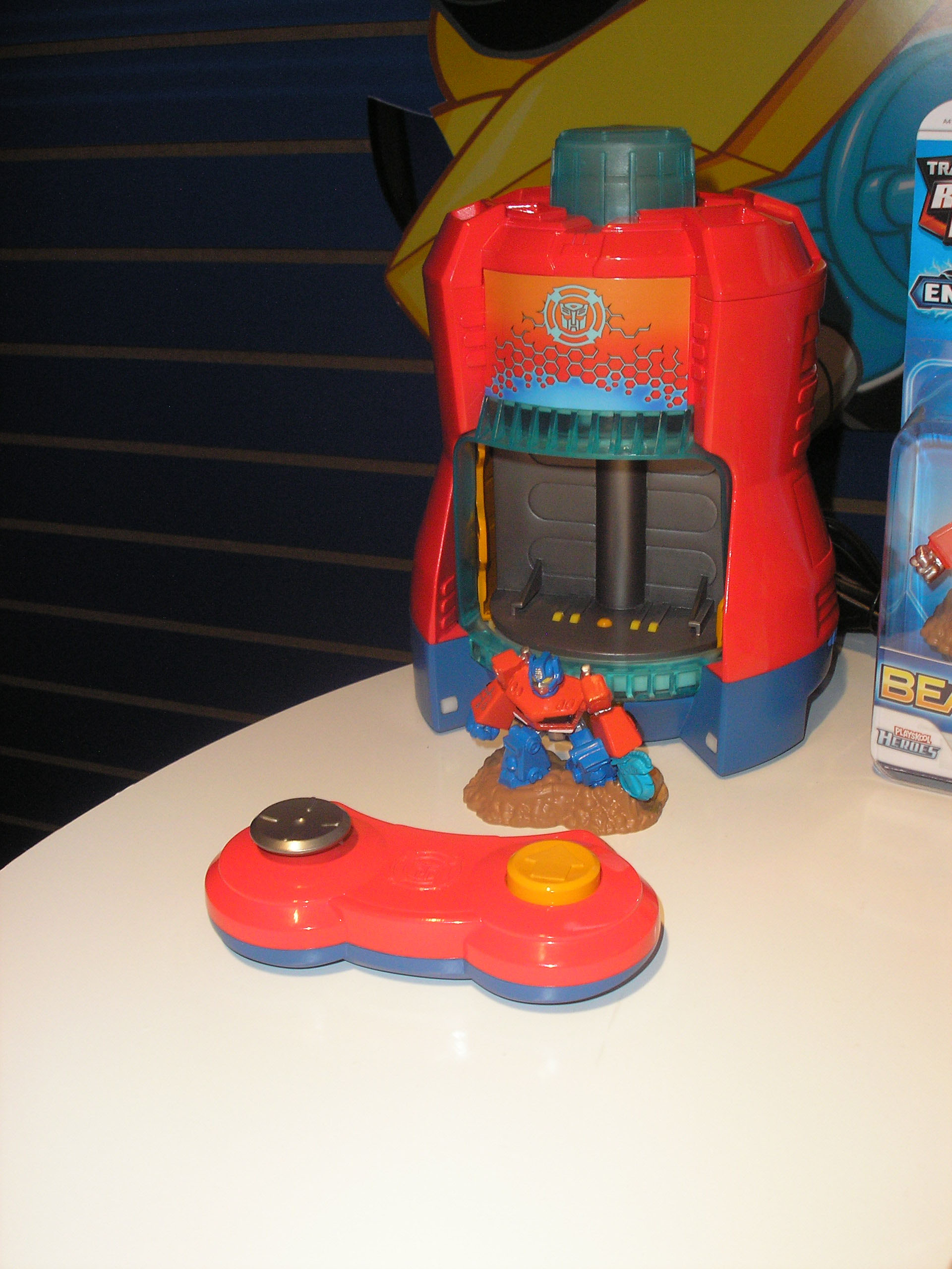Hasbro Fan Media Event 2013 Toy Fair- Rescue Bots - www.tfu.info